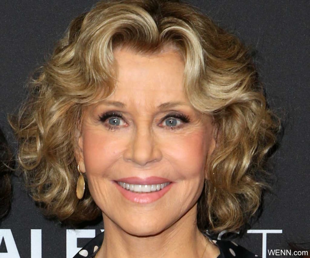 20年前にハリウッドを去った超絶美人女優、貴重な姿をパパラッチされネットざわつく・・ 有名な俳優一族のひとりである彼女の現在に「ほっといてあげ