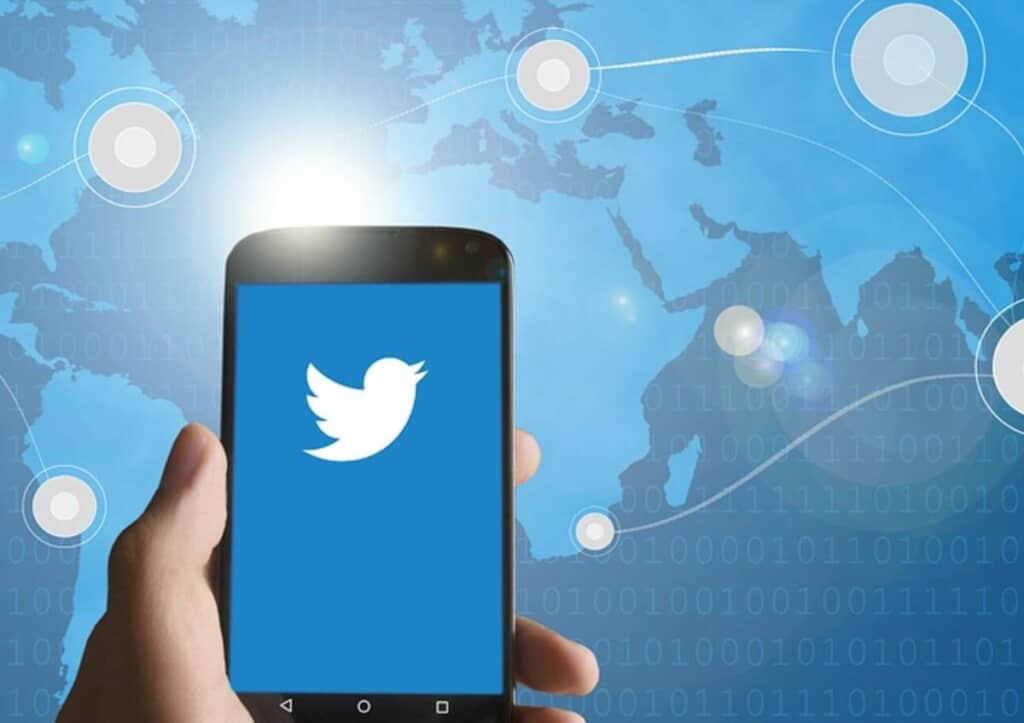 ツイッター、新機能「Flock」を導入か！？ インスタグラムのあの機能にソックリだと話題に - tvgroove