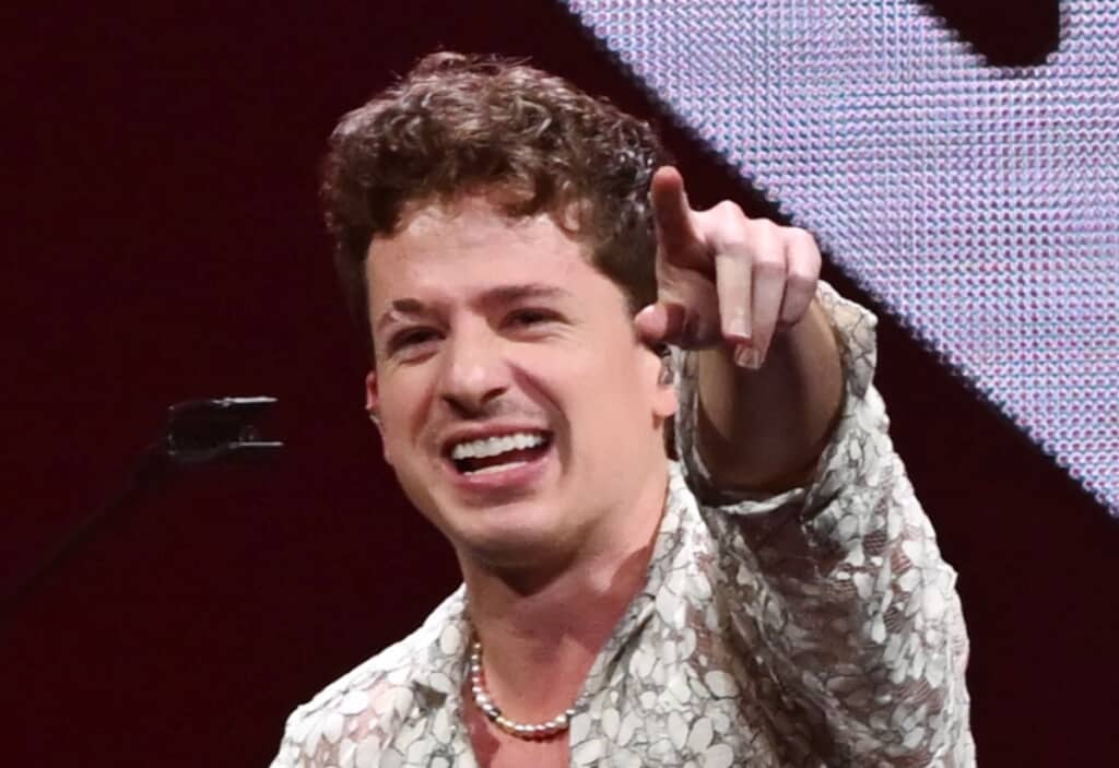 チャーリー・プース、なんとセッ ス中に曲を作ったことがあると告白！ 「行為の途中に思い浮かんだ」 その曲とは・・？ - tvgroove